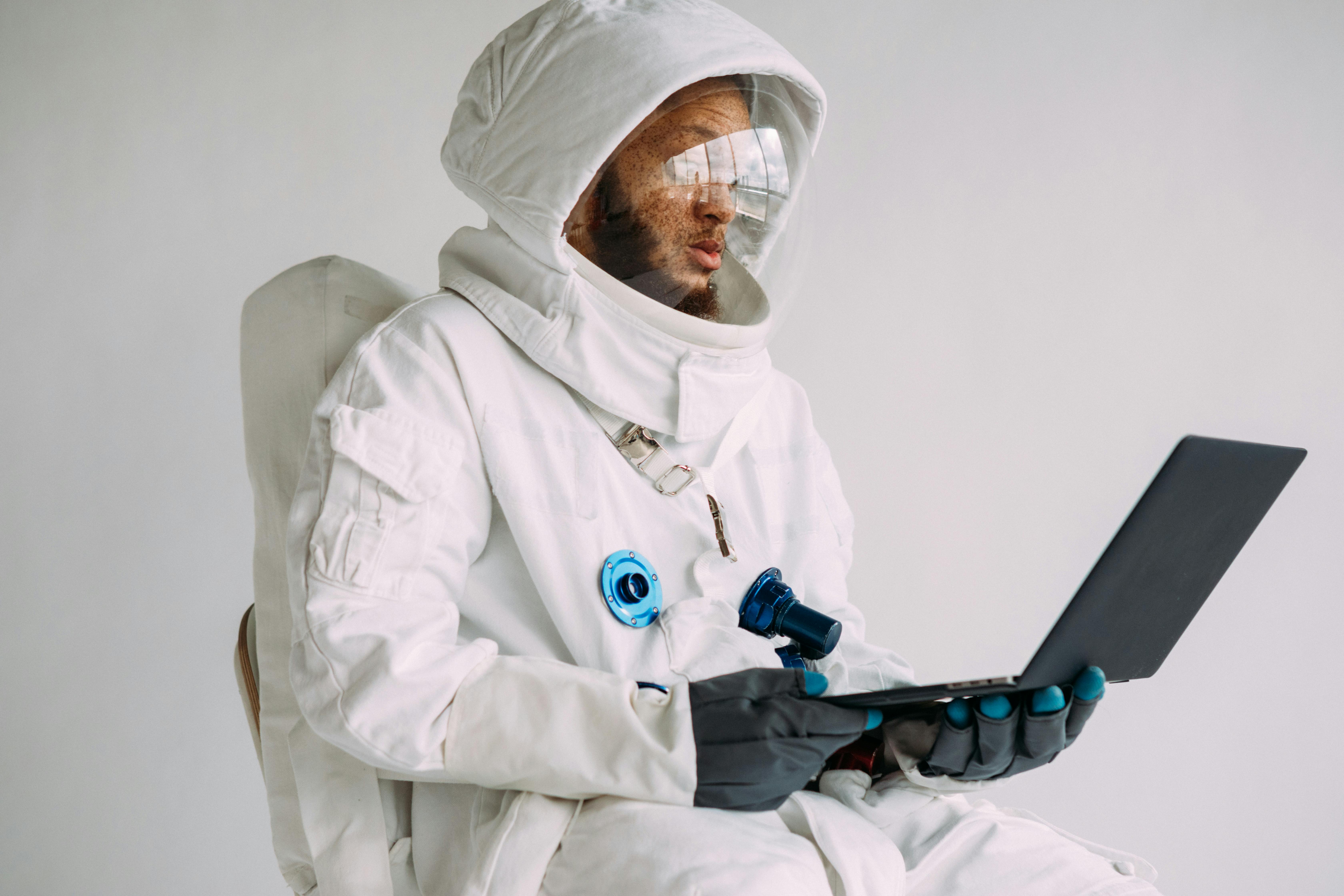 Buzzwords and Blunders: The Truth About Tech Bros – yellow journals